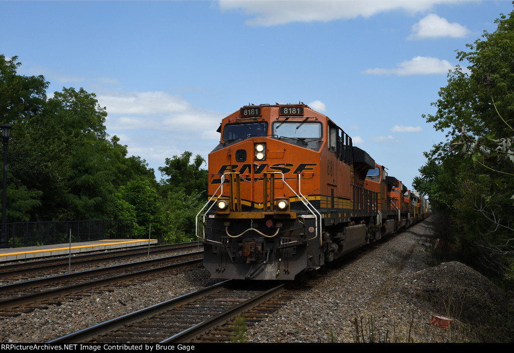 BNSF 8181